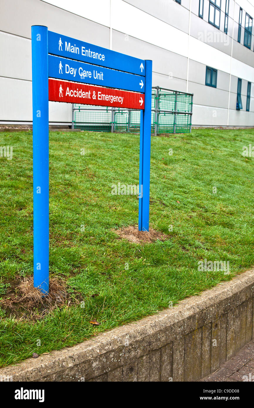 External signage hi-res stock photography and images - Alamy