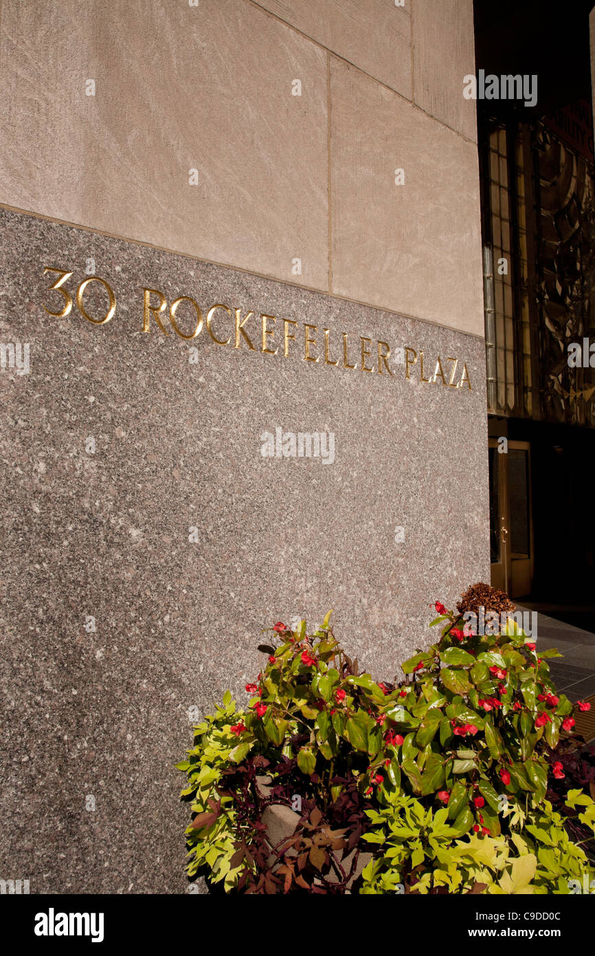 Main Entrance Comcast Building, 30 Rockefeller Center, NYC Stock Photo ...