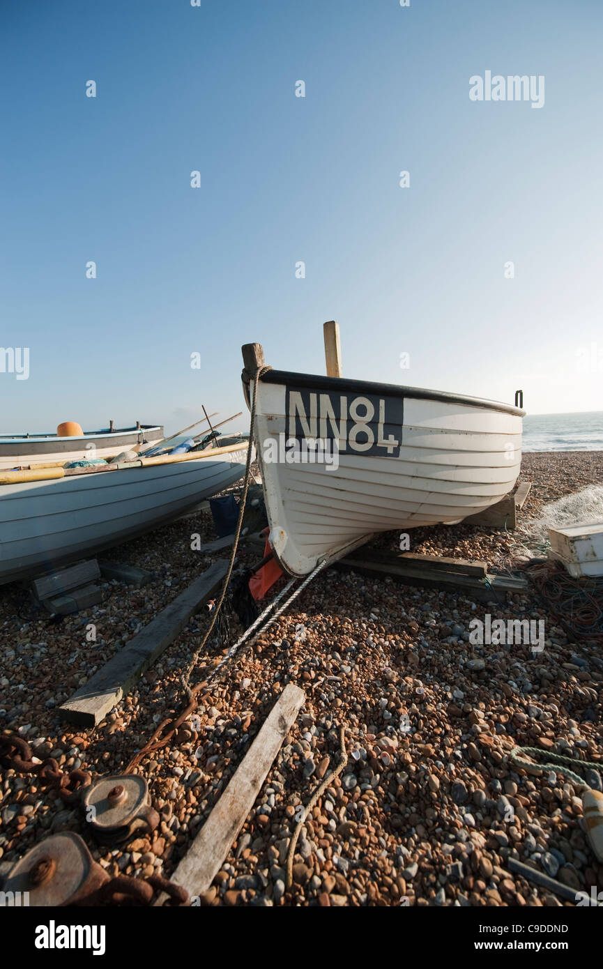 Beached fishing boats hi-res stock photography and images - Alamy