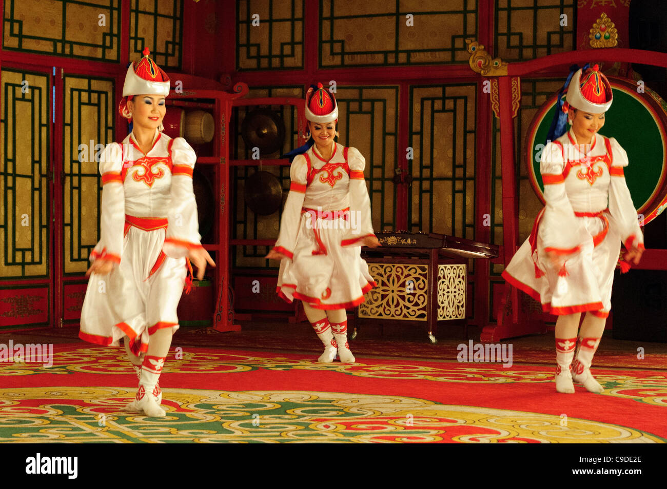 Mongolian dance theatre hi-res stock photography and images - Alamy