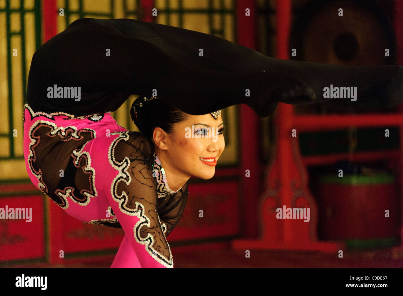 Contortionist dancer of Tumen Ekh mongolian ensemble performs in Ulan ...