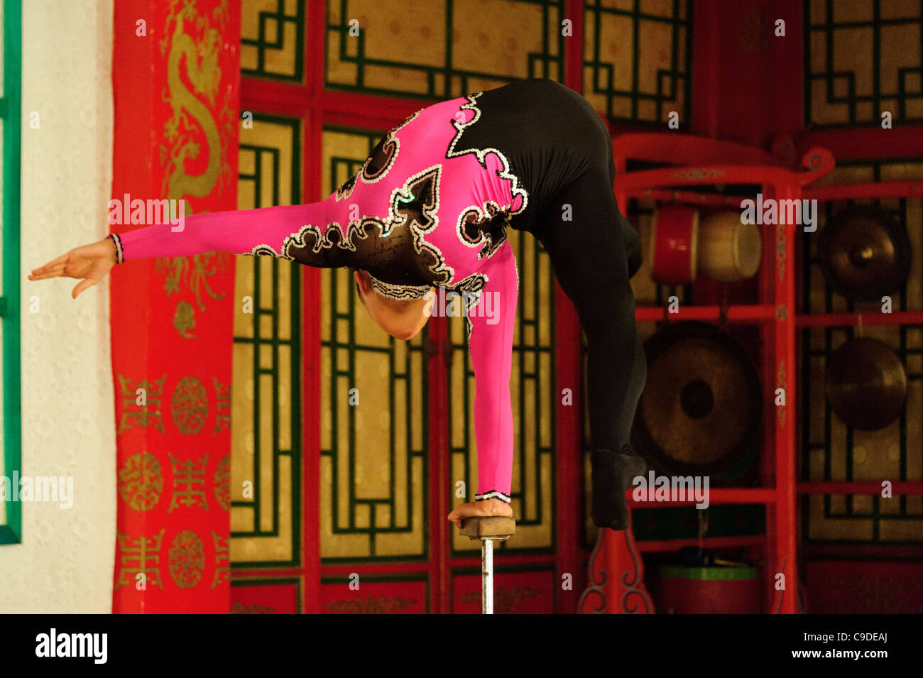 Mongolian contortionist hi-res stock photography and images - Alamy