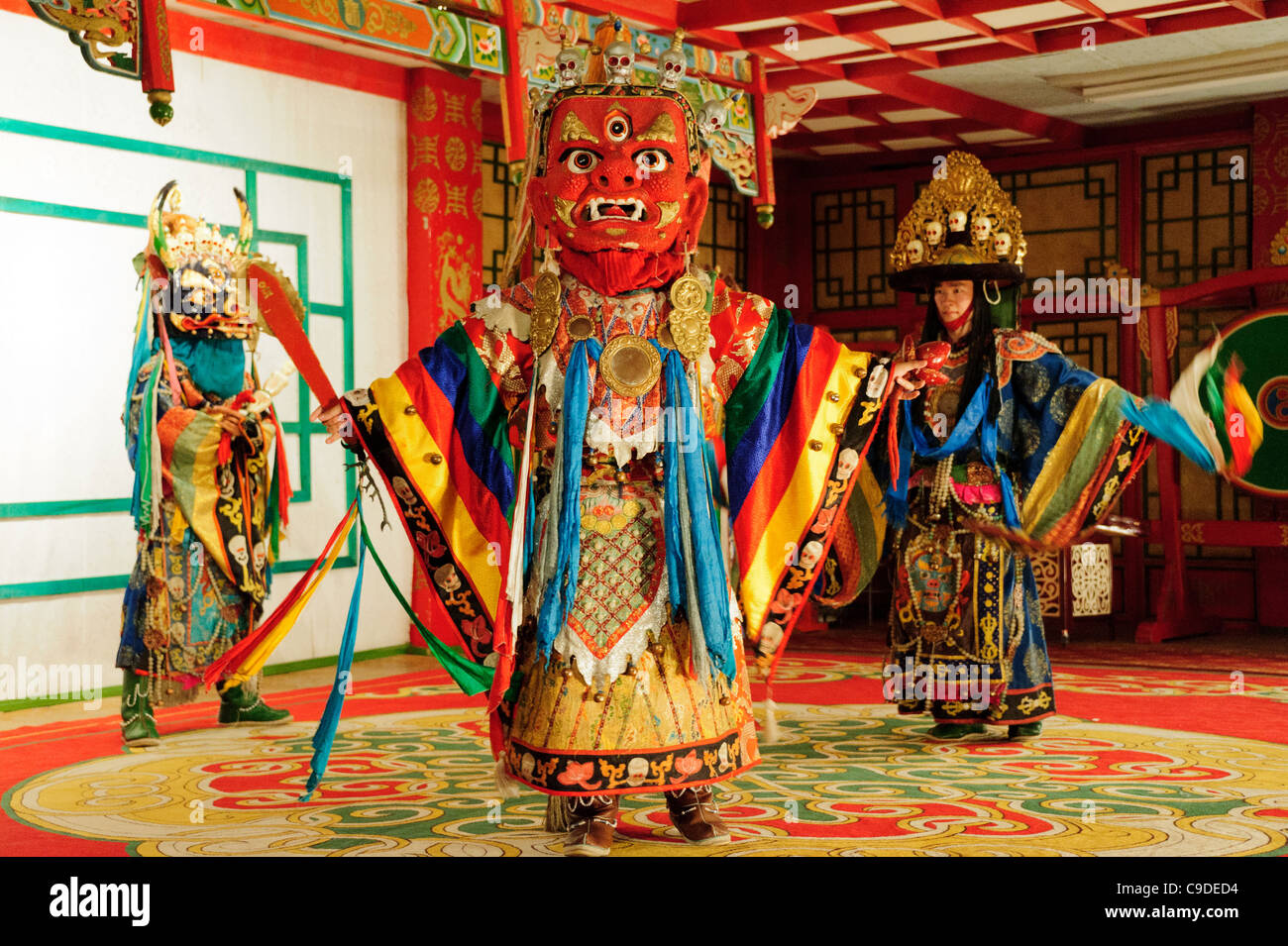 Tumen ekh mongolian song dance hi-res stock photography and images - Alamy