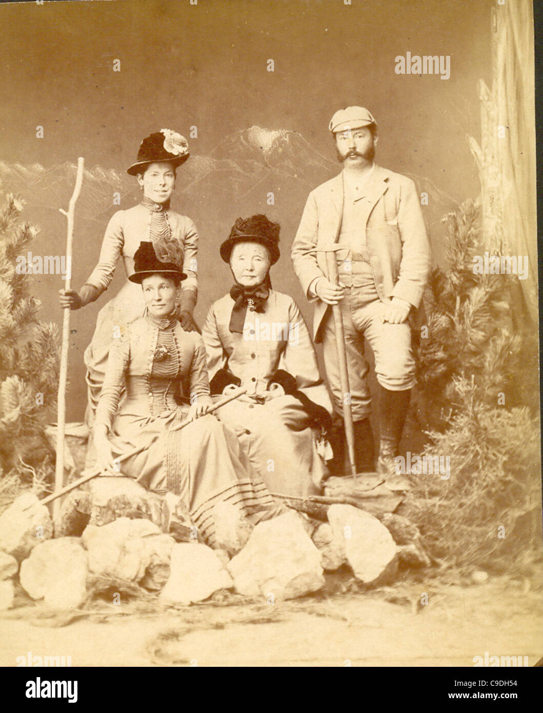 Victorian family photograph hi-res stock photography and images - Alamy