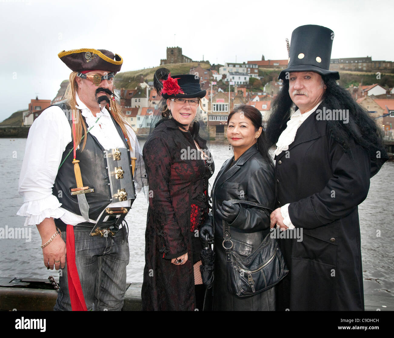 Four goths hi-res stock photography and images - Alamy