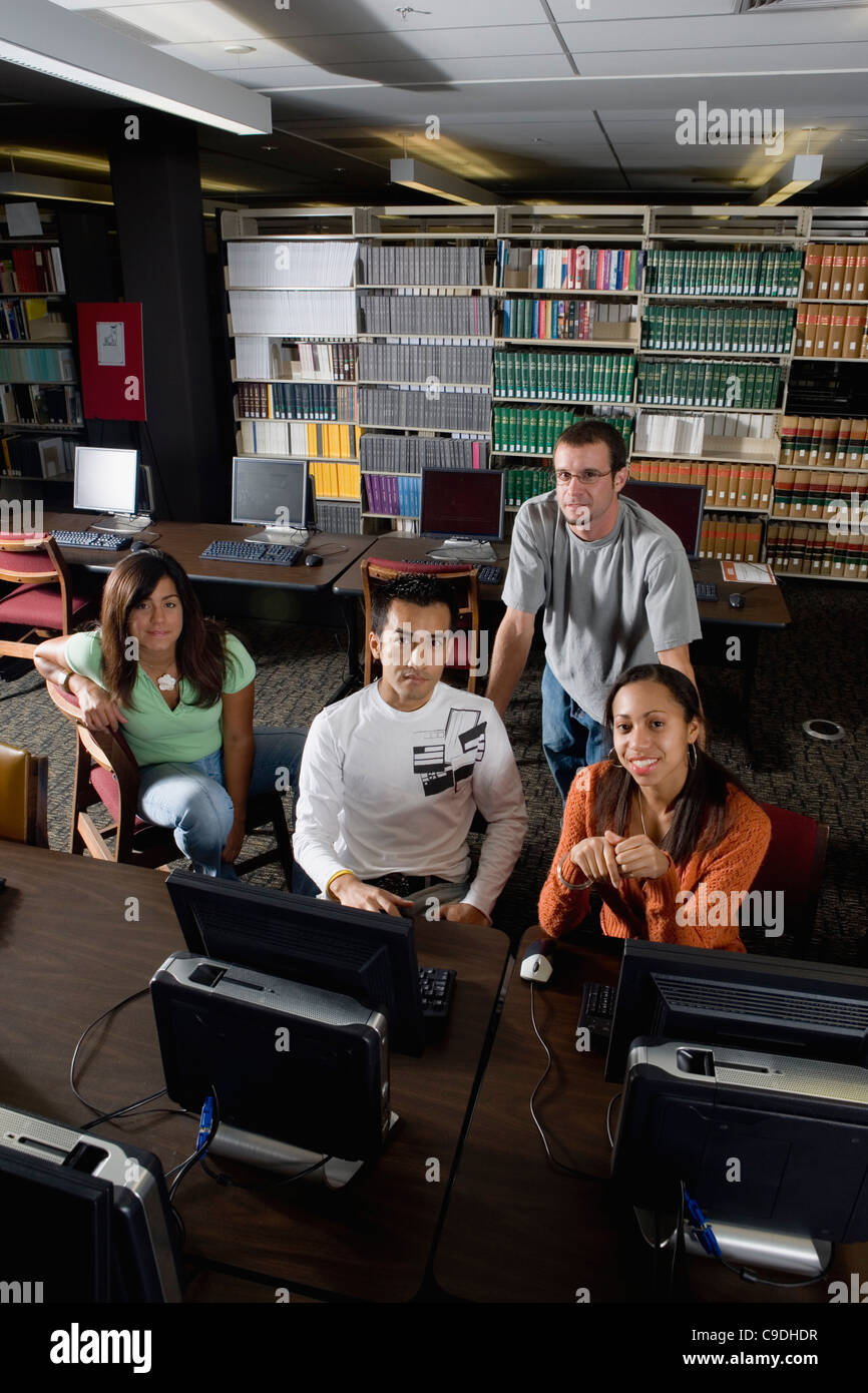Diverse students standing using hi-res stock photography and images - Alamy