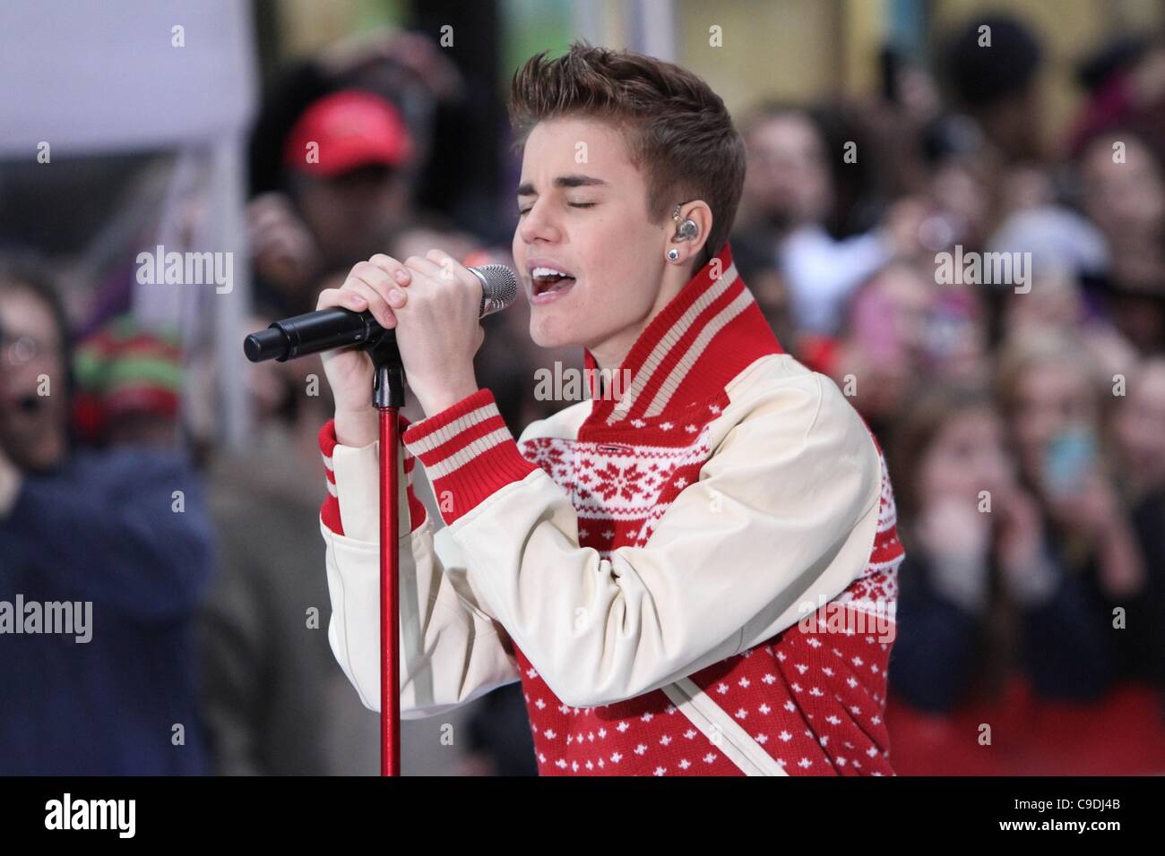 Justin Bieber on stage for NBC Today Show Concert with Justin Bieber ...