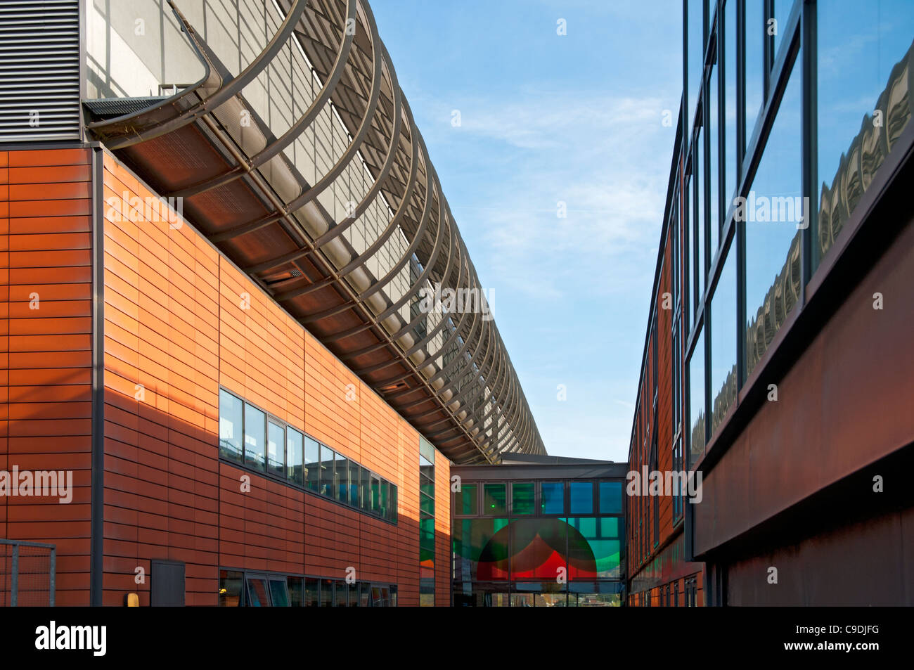 Library and art gallery oldham hi-res stock photography and images - Alamy