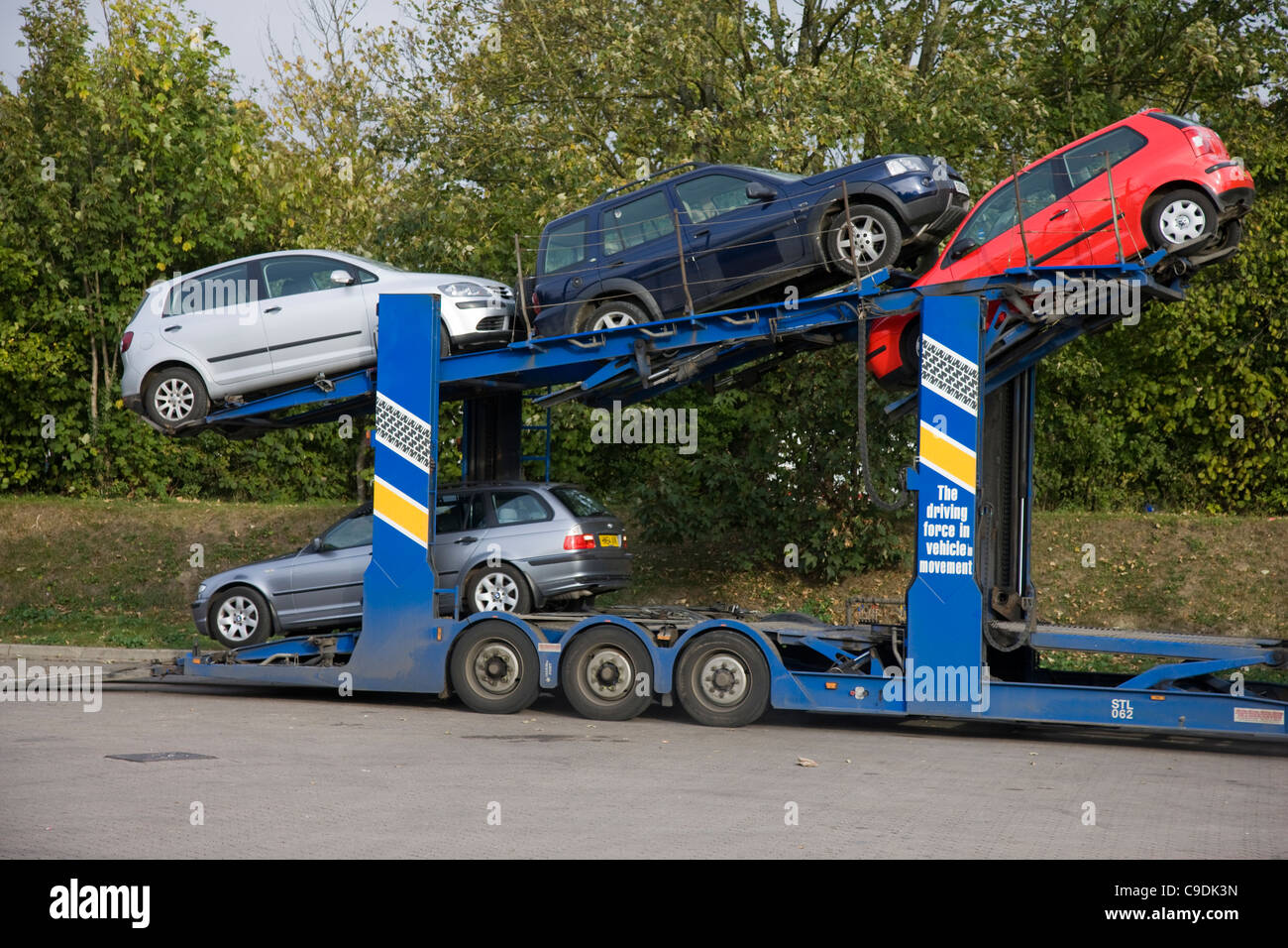 Vehicle transporter hi-res stock photography and images - Alamy