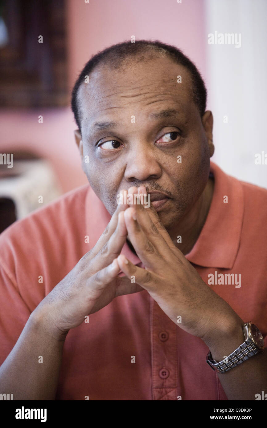 Mature African American man thinking Stock Photo - Alamy Mature African American man thinking Stock Photo - Alamy