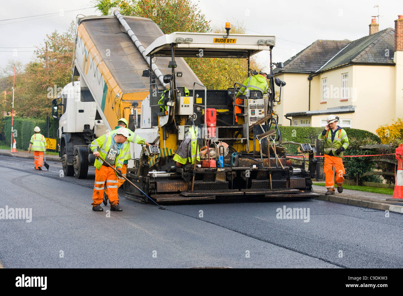 Resurfacing road. UK Stock Photo - Alamy
