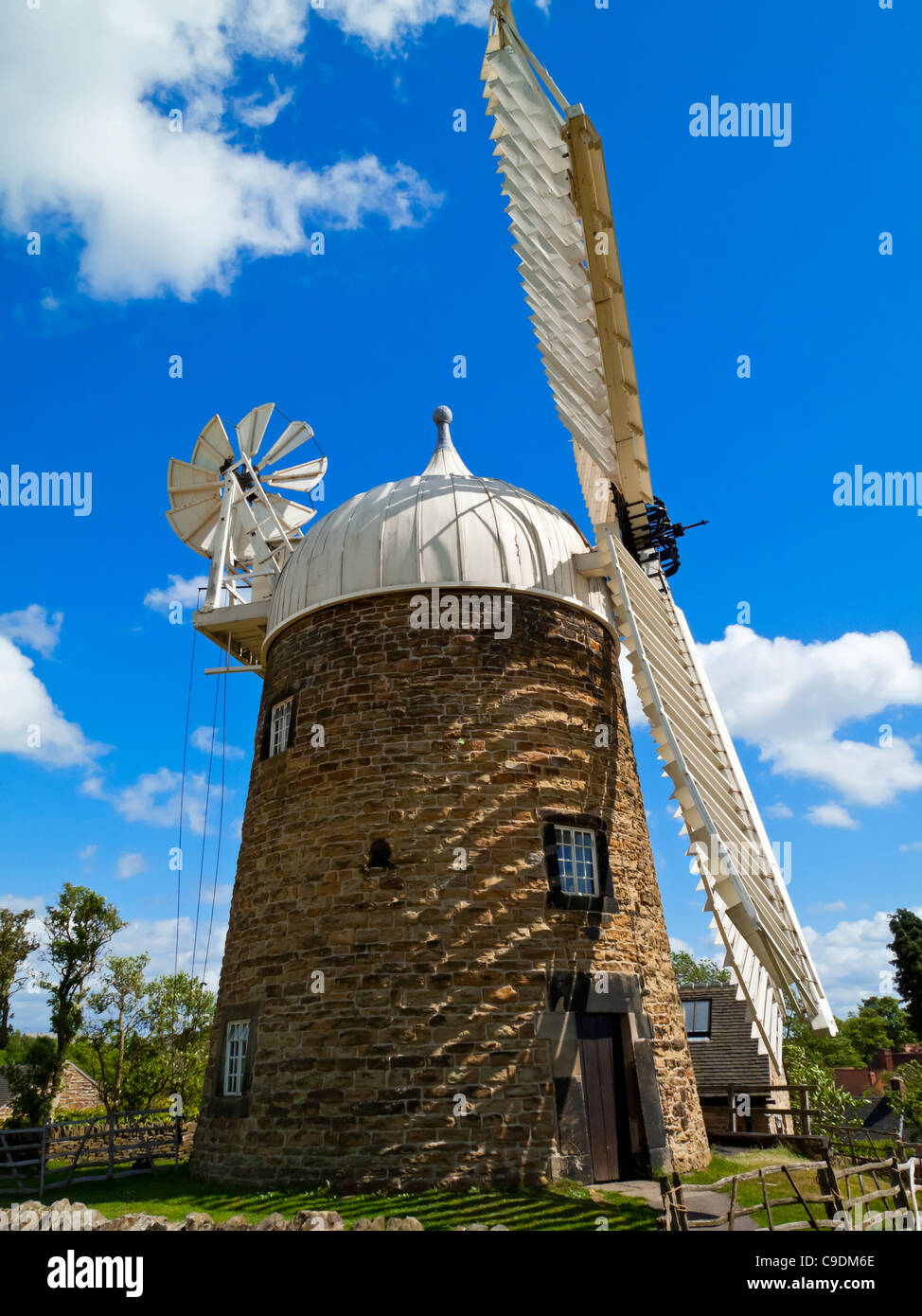 Six sailed windmill hi-res stock photography and images - Alamy
