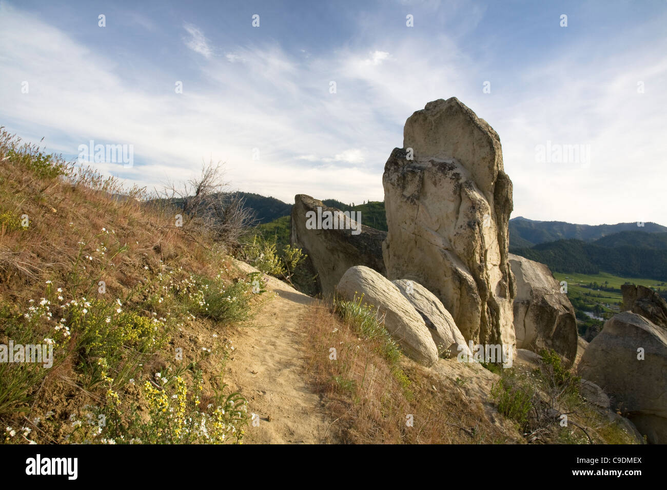 WASHINGTON - Sandstone towers and boulders at Peshastin Pinnacles State ...