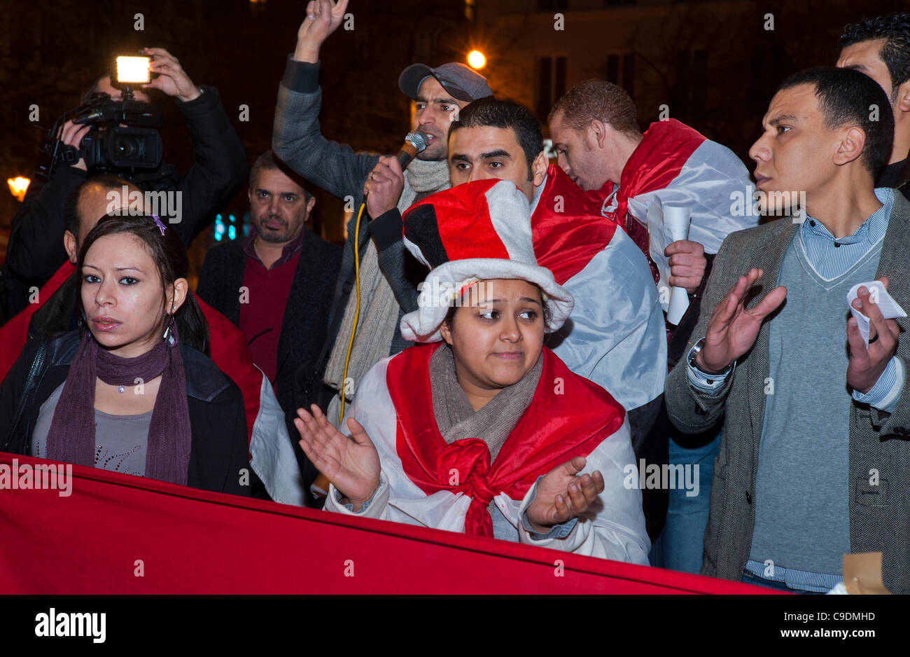 Egyptians demonstrating women demo hi-res stock photography and images ...