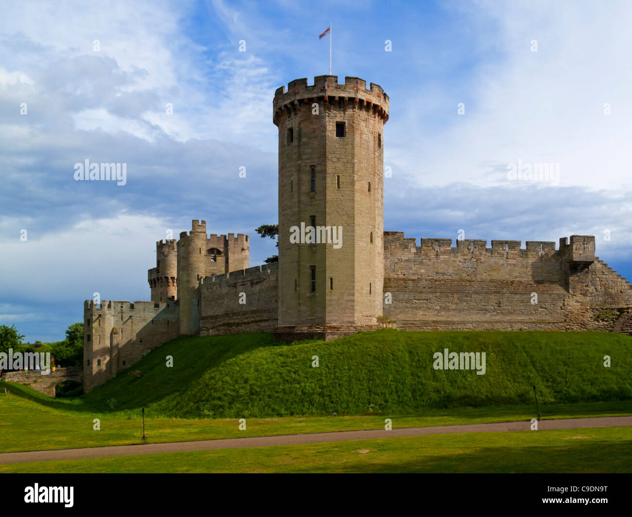 Guys tower warwick castle in hi-res stock photography and images - Alamy