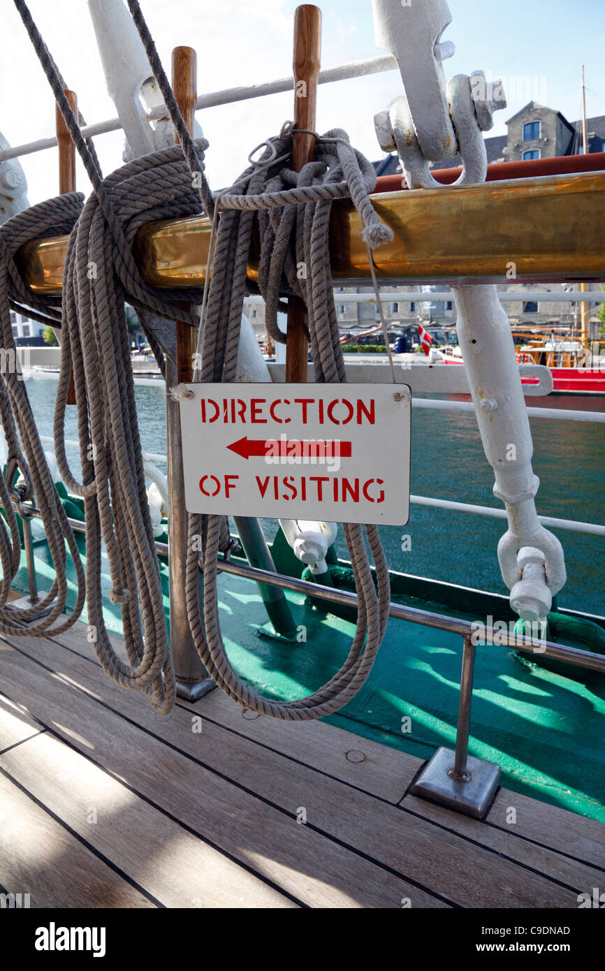 Bulwark stay hi-res stock photography and images - Alamy