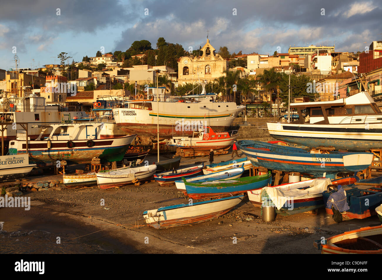 Aci trezza port hi-res stock photography and images - Alamy