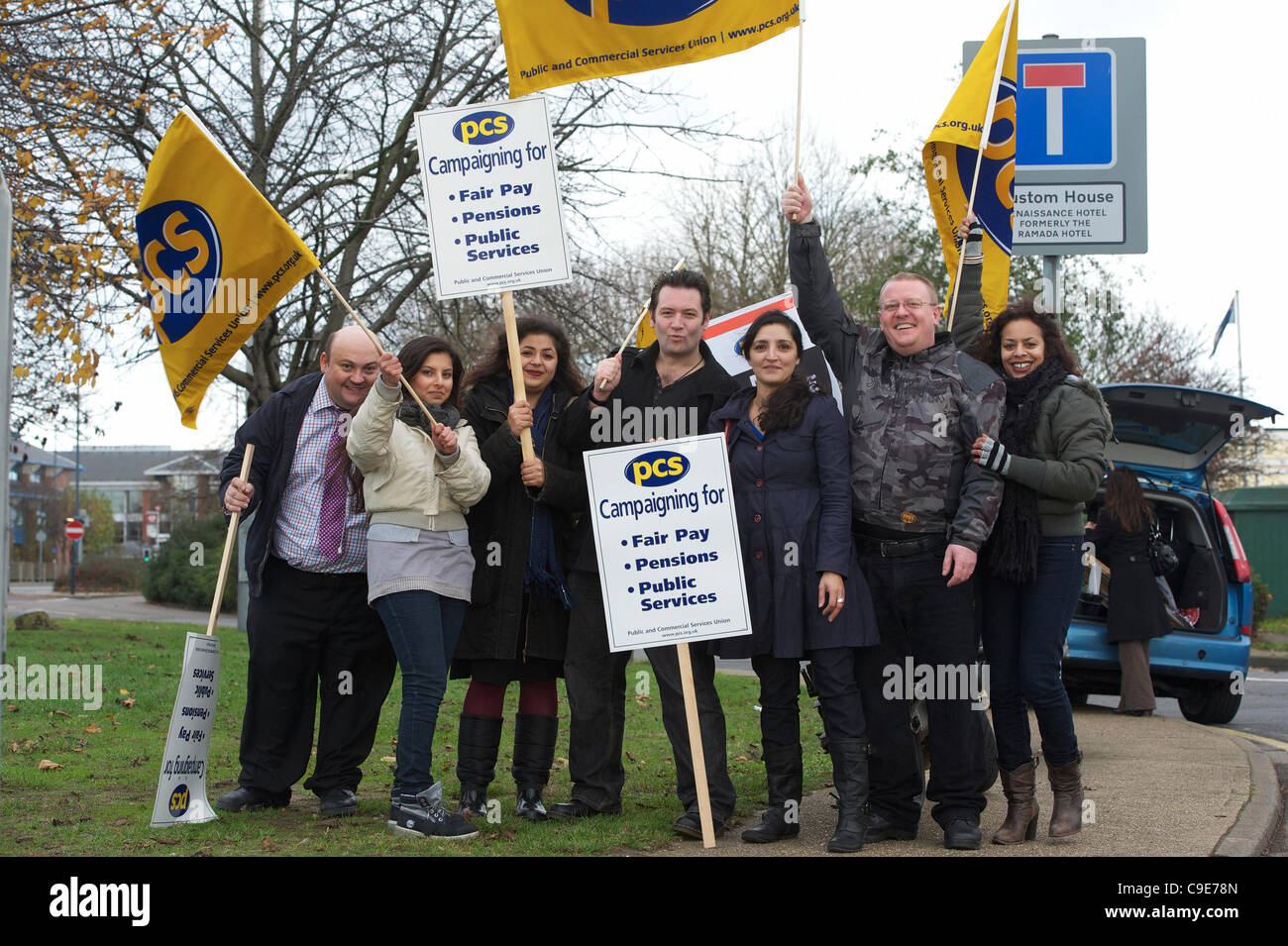 London Heathrow customs oficers on strike outside Heathrow Airport ...