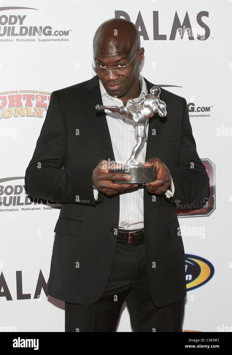 Cheick kongo hi-res stock photography and images - Alamy