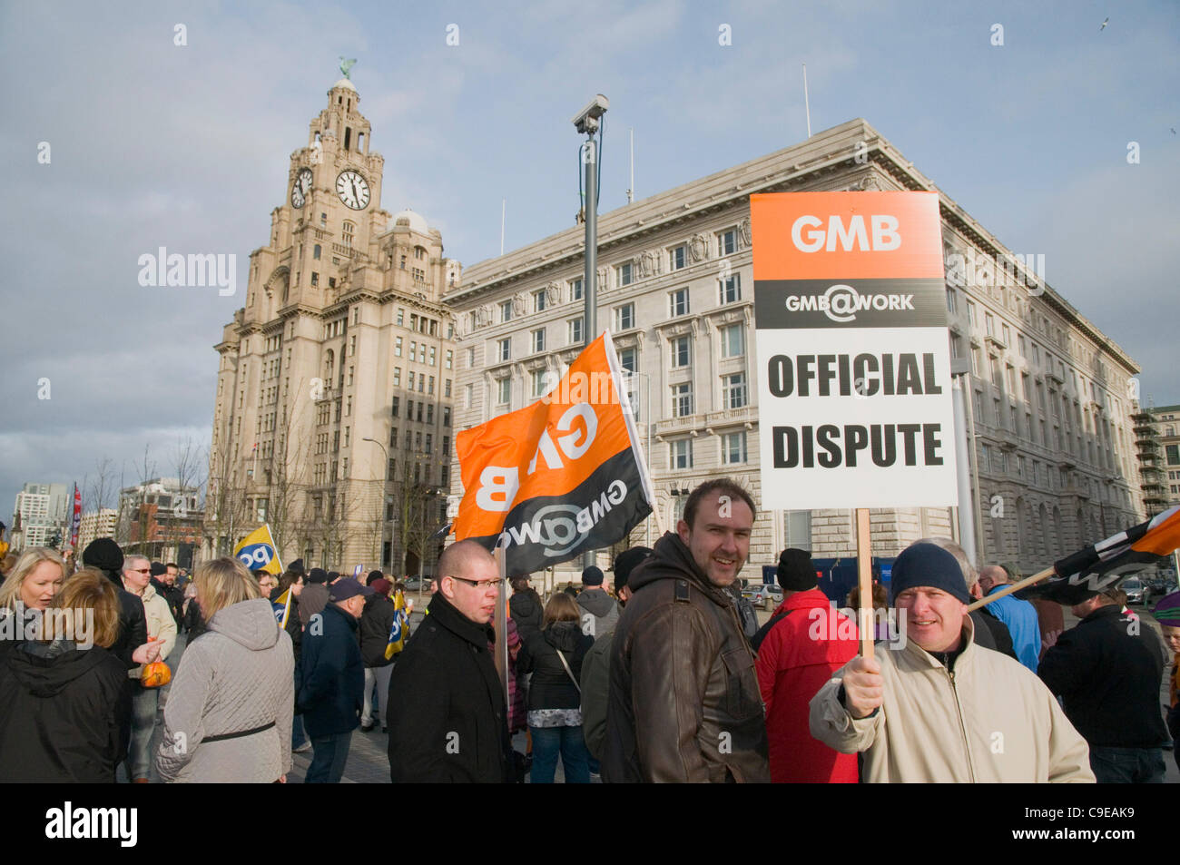 Marchers march from pierhead to St George's Hall plateau Liverpool ...