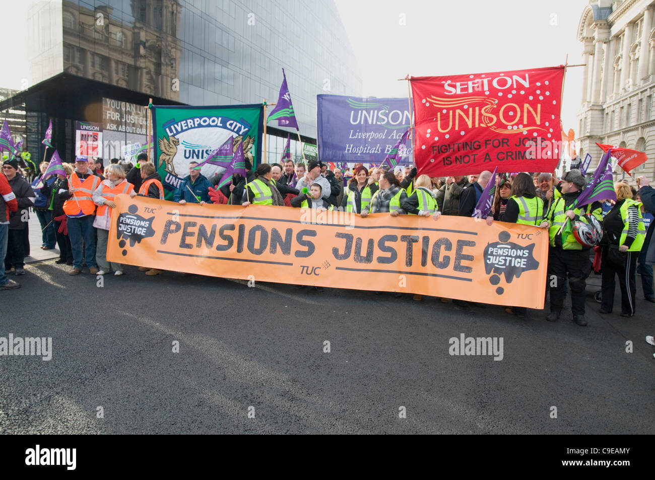 Marchers march from pierhead to St George's Hall plateau Liverpool ...