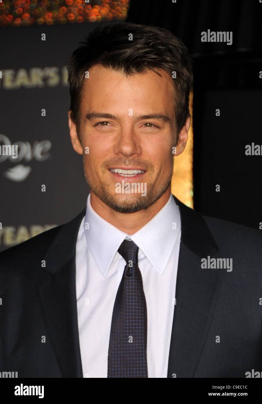 Josh Duhamel at arrivals for NEW YEAR'S EVE Premiere, Grauman's Chinese ...