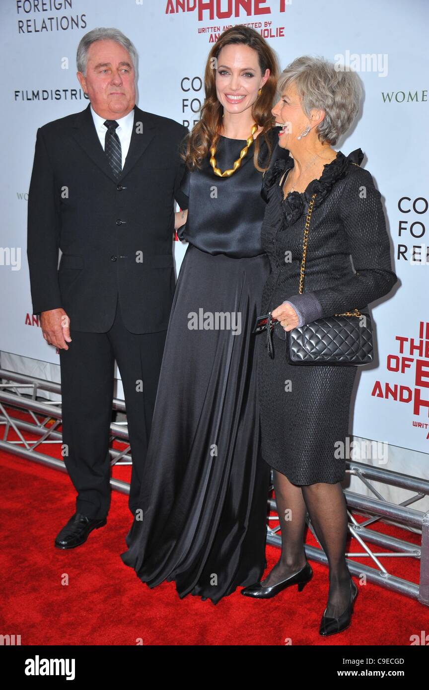 Bill Pitt, Angelina Jolie, Jane Pitt at arrivals for IN THE LAND OF ...