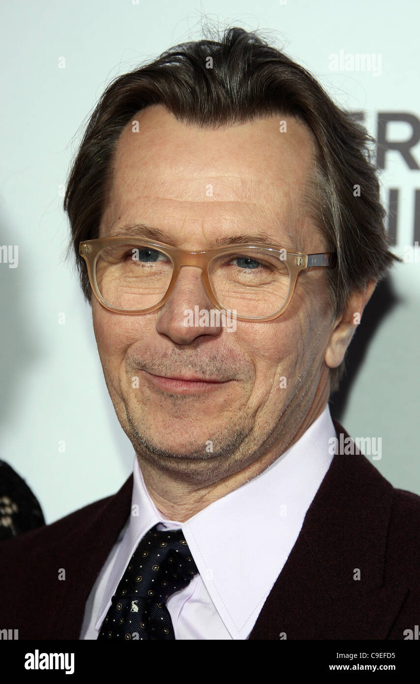 GARY OLDMAN TINKER TAILOR SOLDIER SPY. LOS ANGELES PREMIERE HOLLYWOOD ...