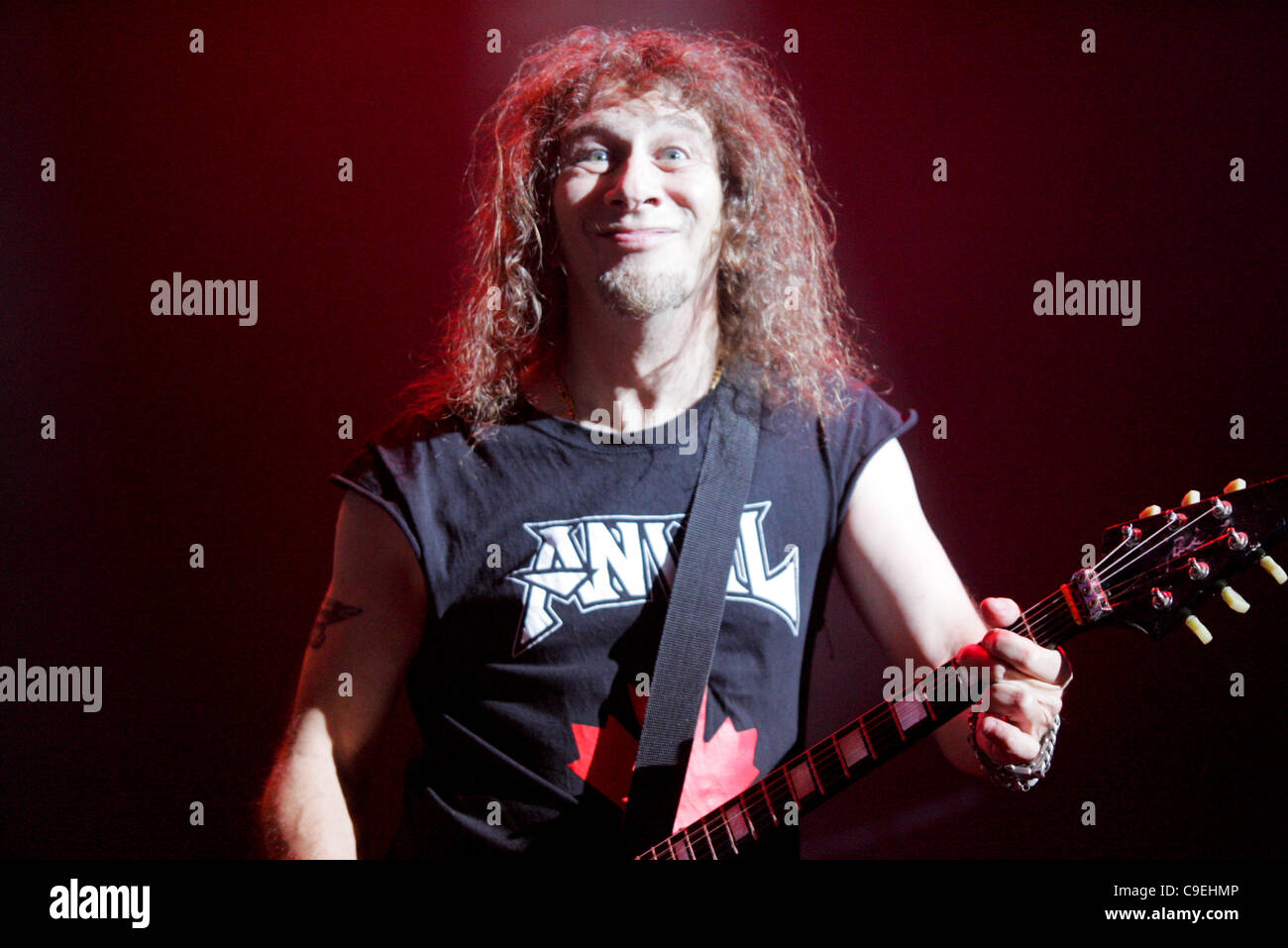 Anvil centre hi-res stock photography and images - Alamy