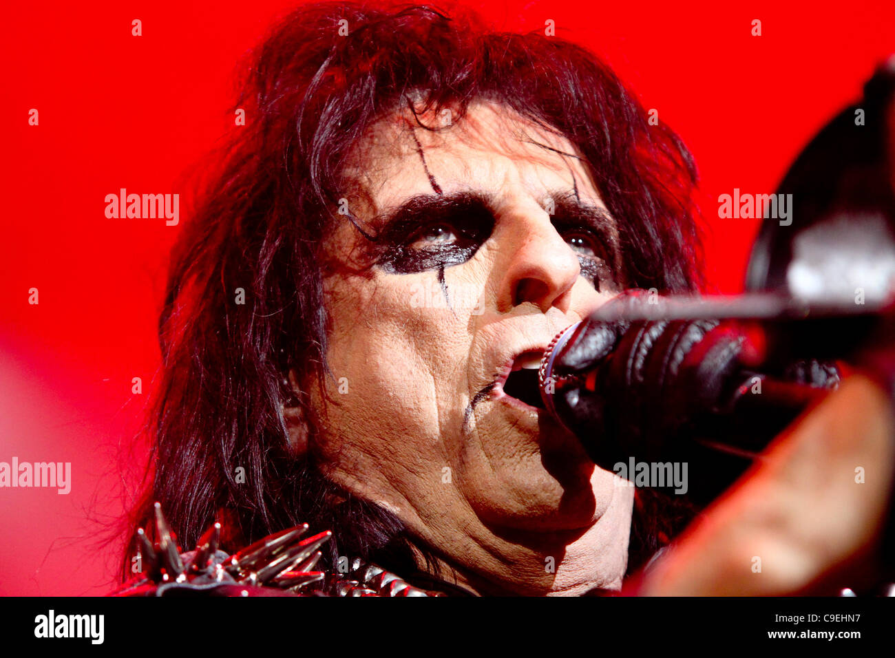 Dec. 7, 2011 - Oshawa, Ontario, Canada - Singer Alice Cooper performs ...