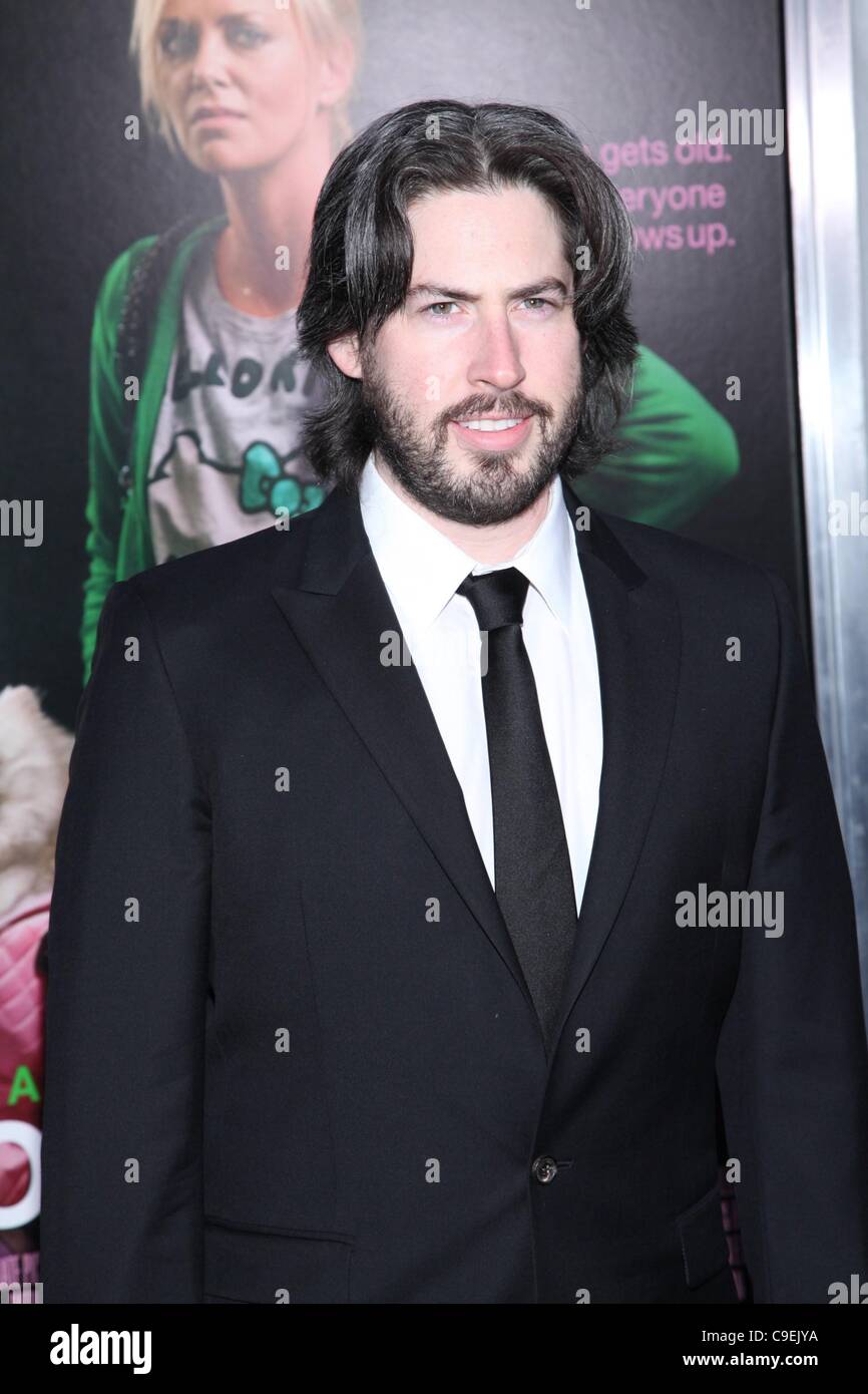 Jason Reitman at arrivals for YOUNG ADULT Premiere, The Ziegfeld ...