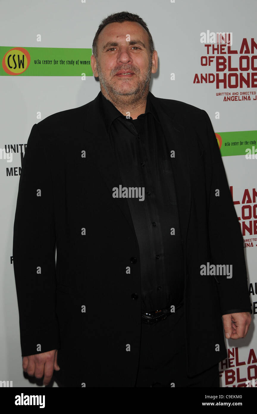 Dec. 8, 2011 - Los Angeles, California, U.S. - Graham King attending ...