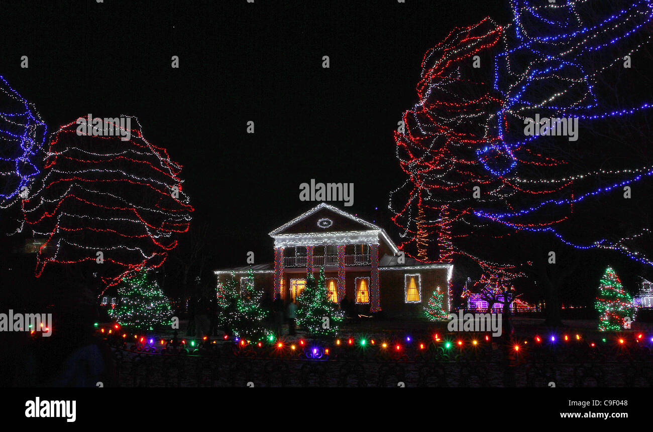 Upper canada village christmas hi-res stock photography and images - Alamy