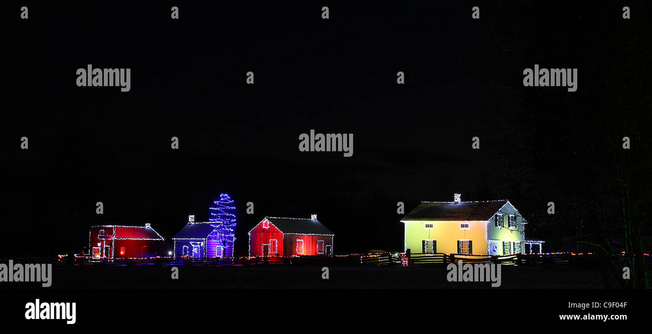 Upper canada village christmas hi-res stock photography and images - Alamy