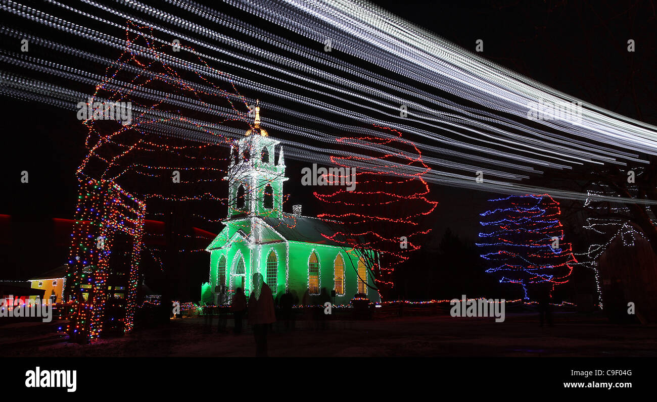 Upper canada village christmas hi-res stock photography and images - Alamy