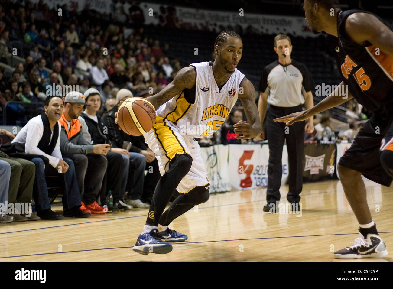 David collins hi-res stock photography and images - Alamy