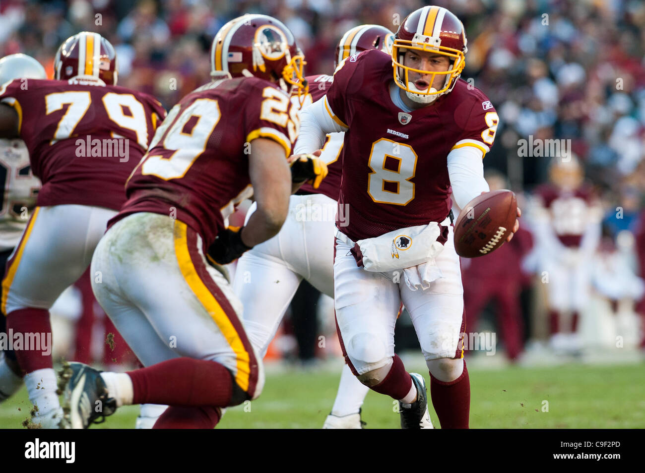 Handoff image hi-res stock photography and images - Alamy