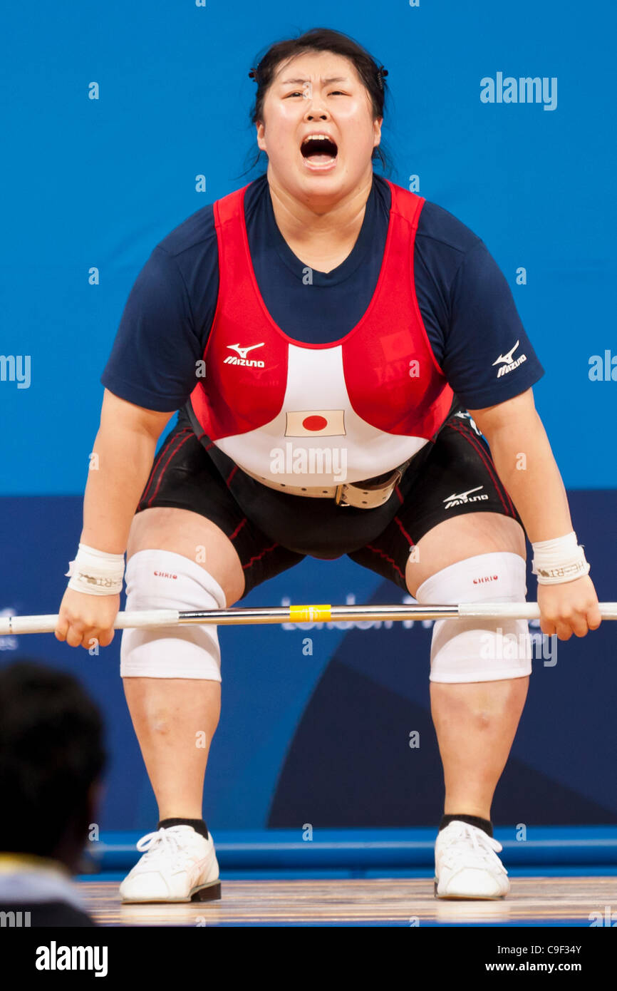 Weightlifter competing hi-res stock photography and images - Alamy