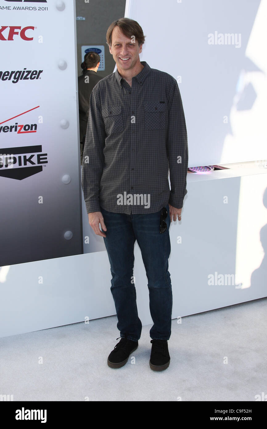 Tony hawk video game hi-res stock photography and images - Alamy