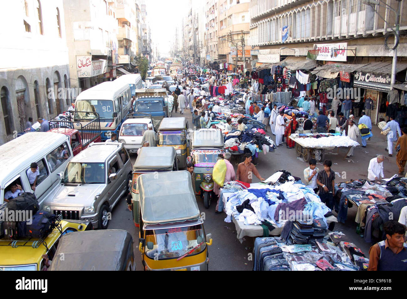 Saddar bazaar karachi a view of encroachment at a roa hi-res stock ...