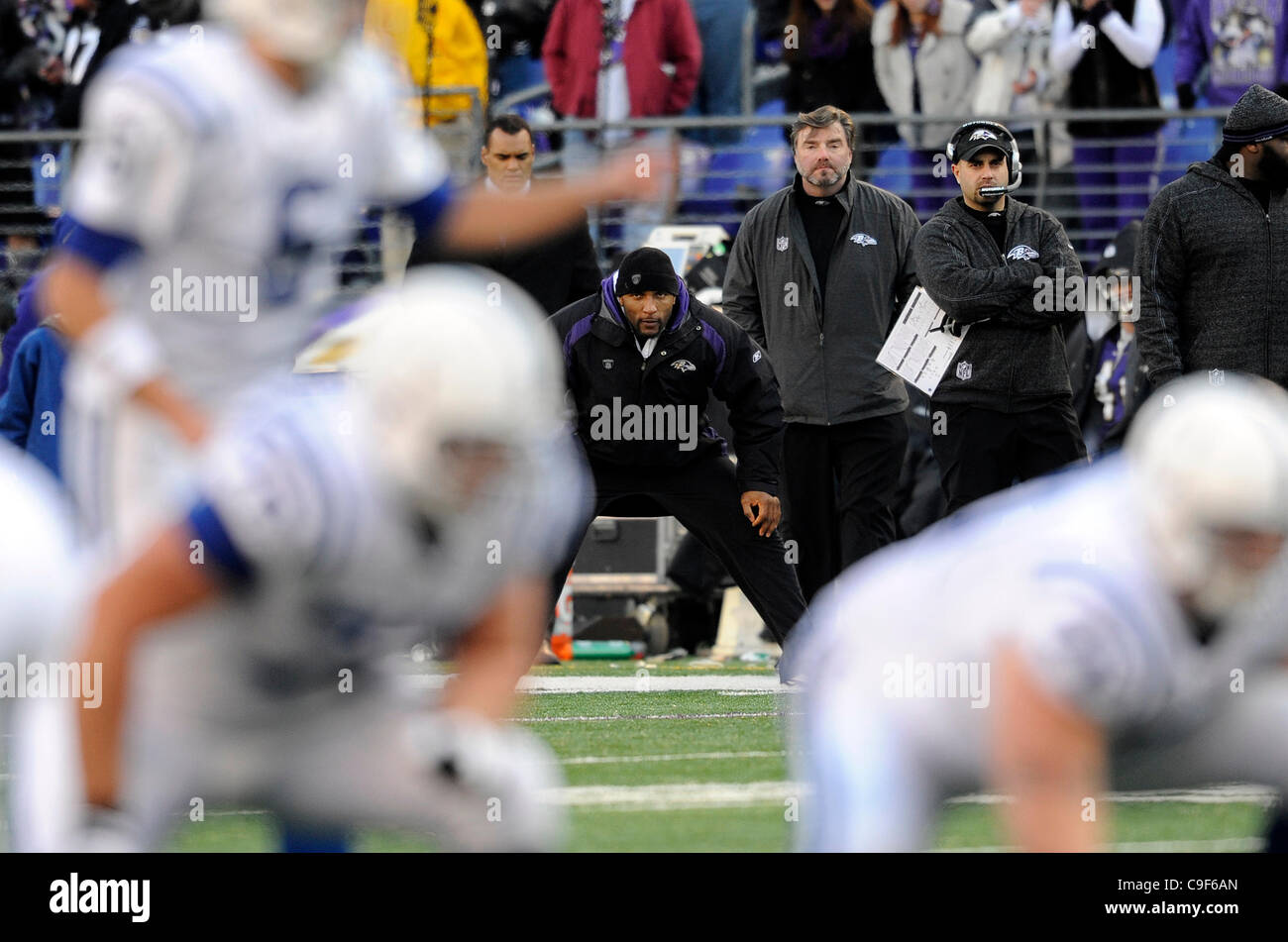 Baltimore ravens ray lewis 52 hi-res stock photography and images - Alamy