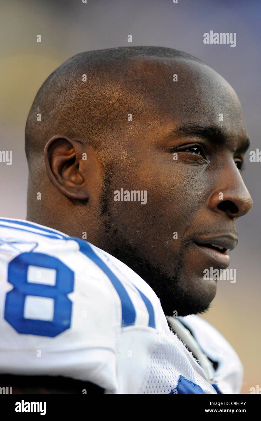 Indianapolis colts robert mathis hi-res stock photography and images ...