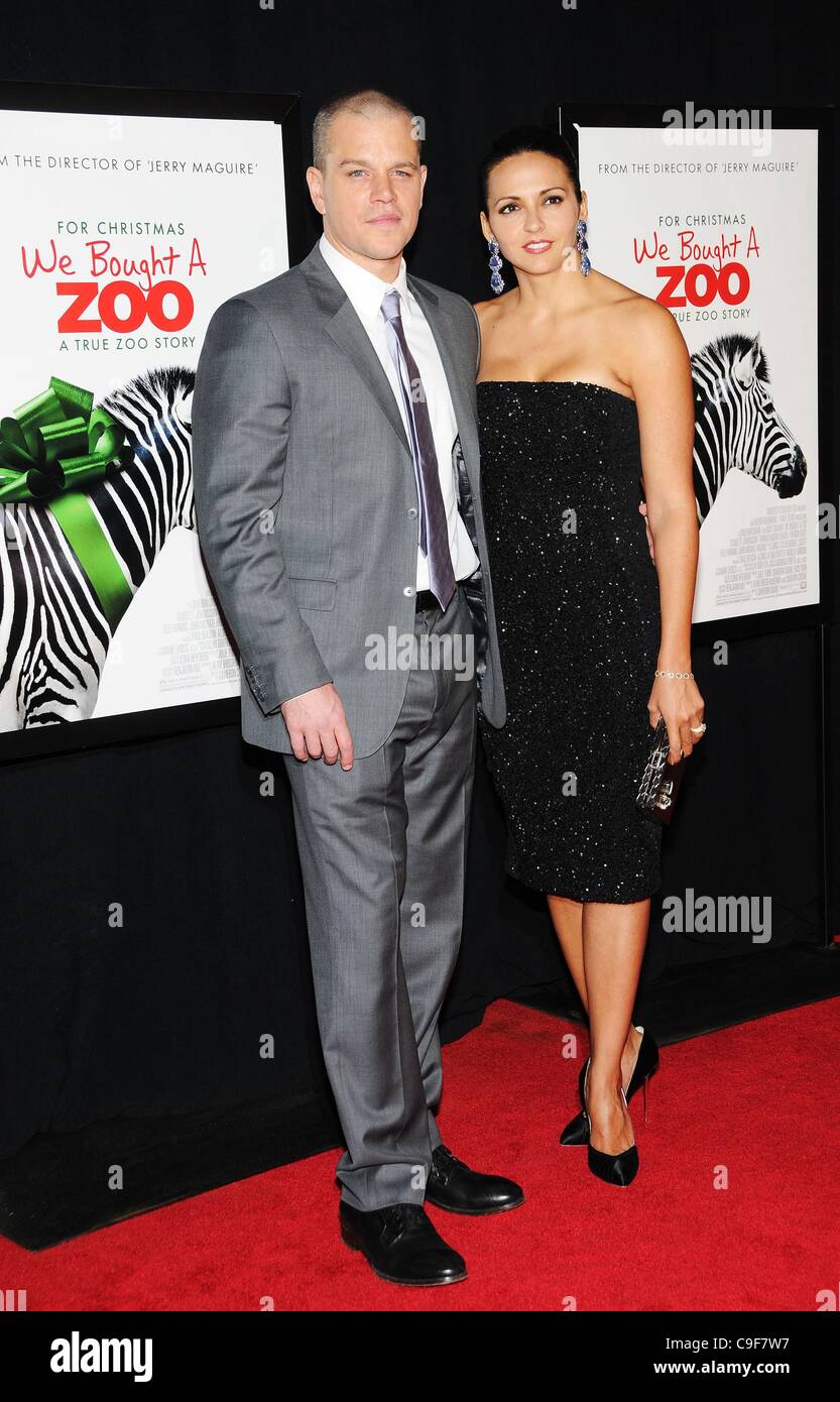 Matt Damon, Luciana Bozan Barroso at arrivals for WE BOUGHT A ZOO ...