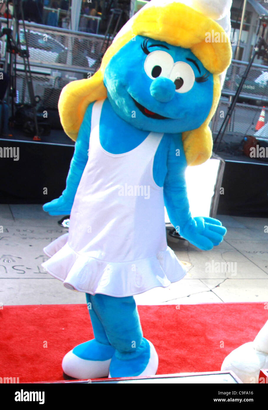 Dec. 13, 2011 - Los Angeles, California, U.S. - SMURFETTE.The ''SMURFS ...