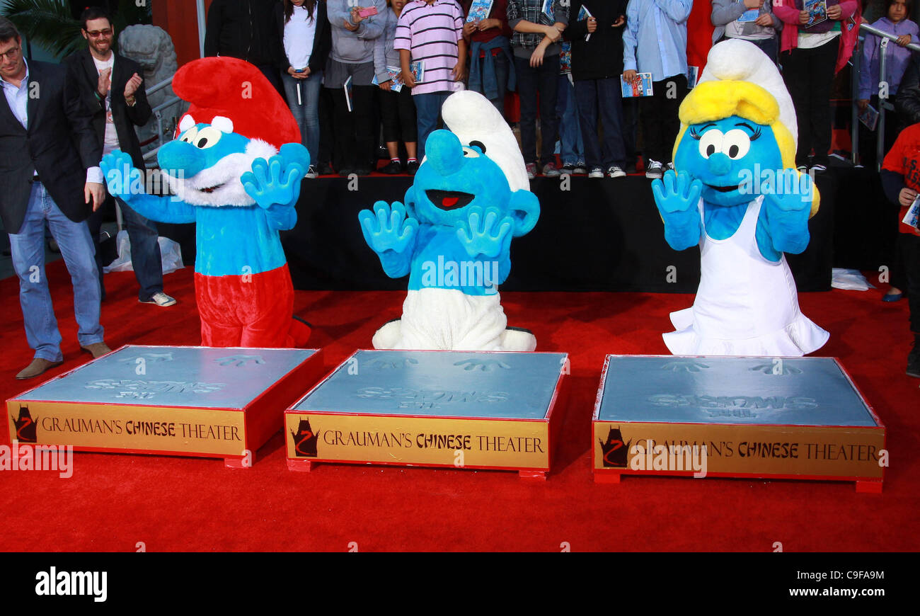 Smurfs hand hi-res stock photography and images - Alamy