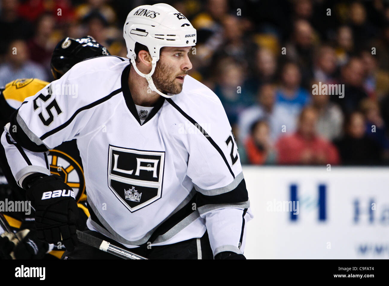 Dec. 13, 2011 - Boston, Massachusetts, U.S - Los Angeles Kings left ...
