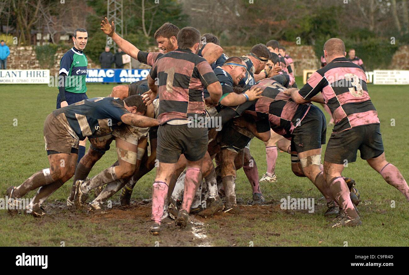 Rucking hi-res stock photography and images - Alamy