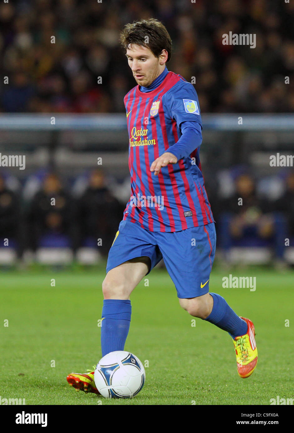 Fc Barcelona Lionel Messi Challenges High Resolution Stock Photography ...