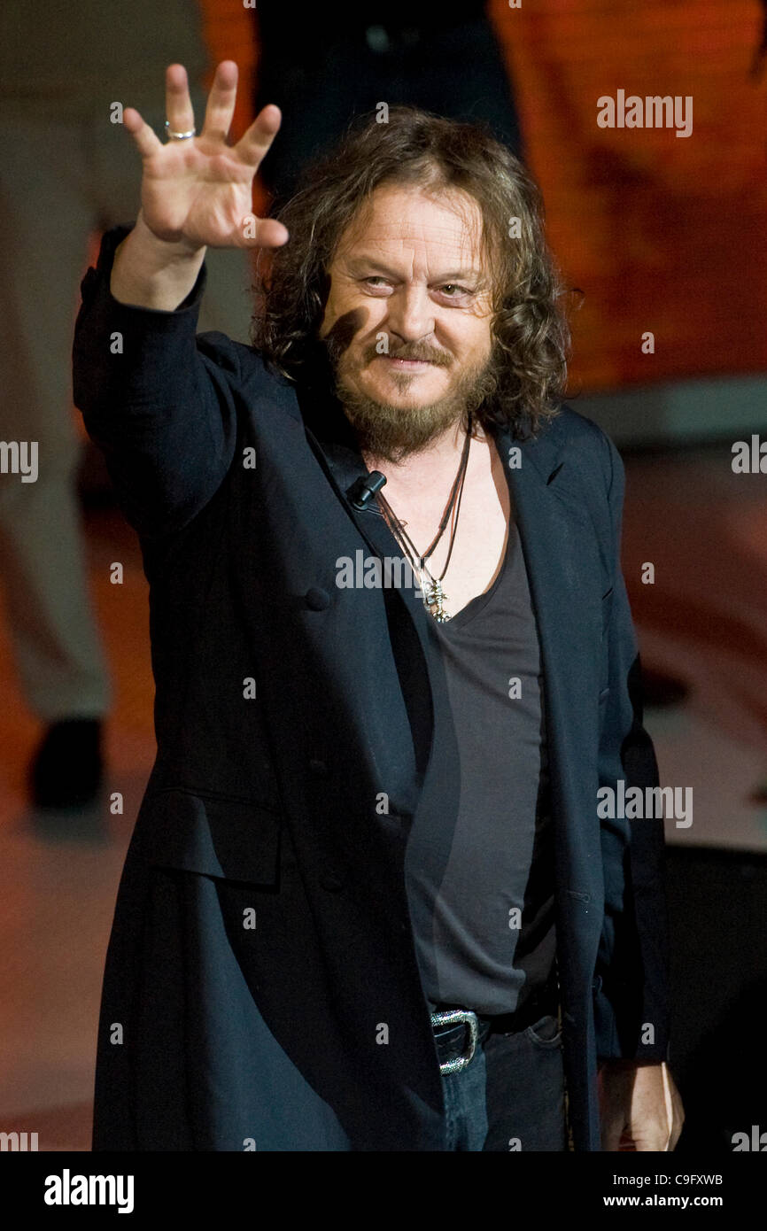 Zucchero show hi-res stock photography and images - Alamy