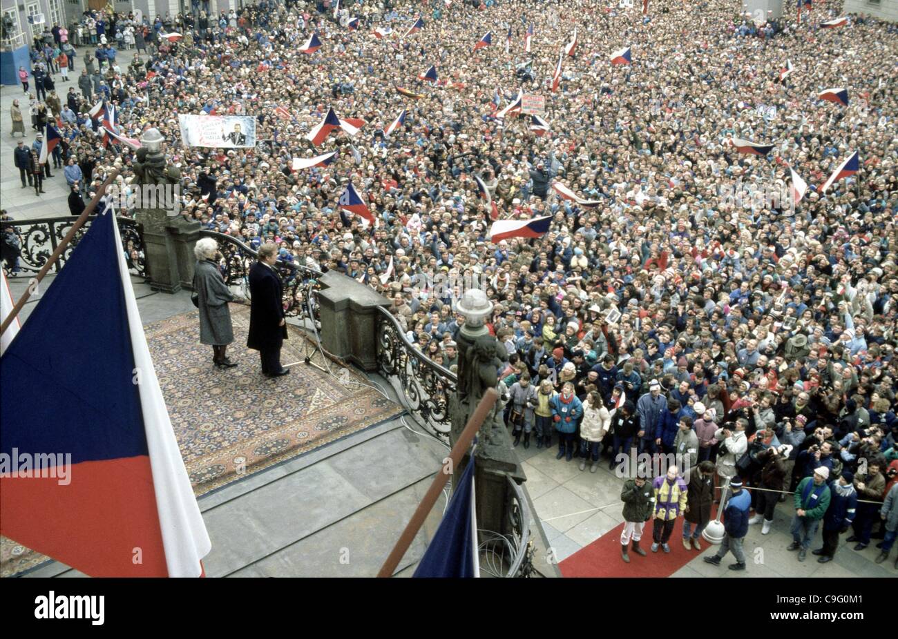 Velvet revolution hi-res stock photography and images - Alamy